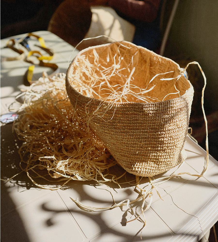 What is Raffia? – ラフィアとは?｜【公式】ヘレンカミンスキー オンラインストア